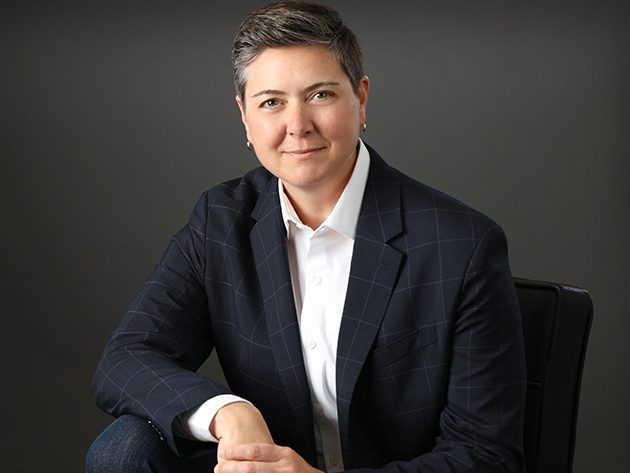 Contact – Shelly Breen